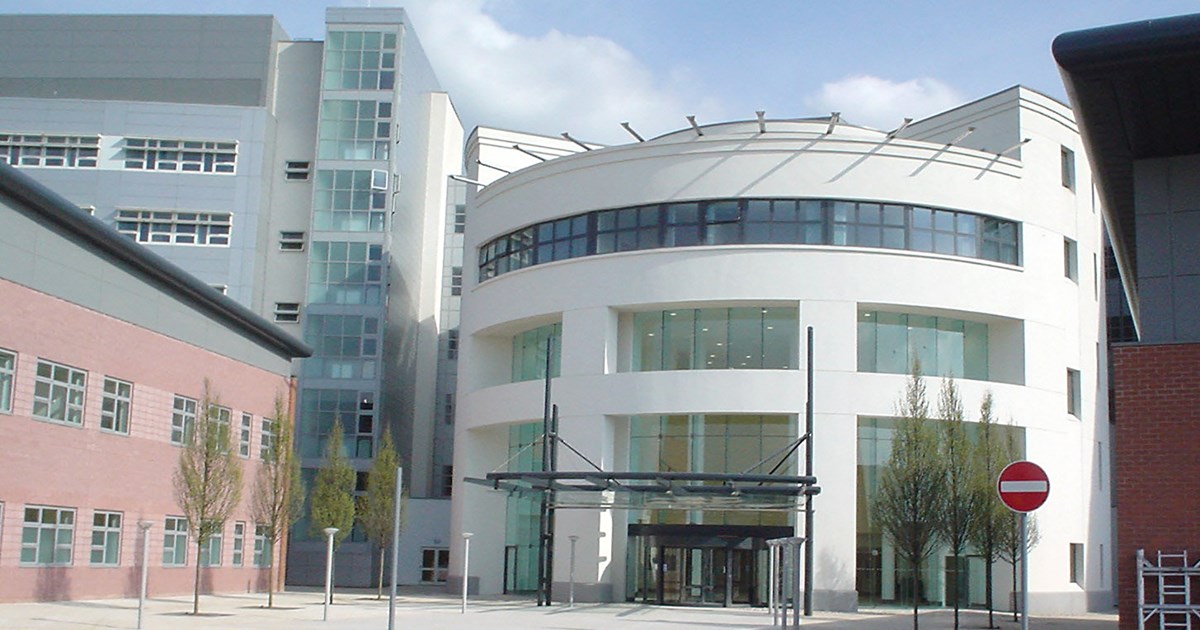 Downloads: University Hospital Coventry & Warwickshire | www.skanska.pl