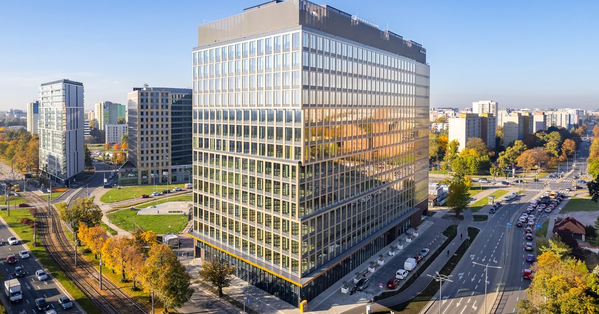 Kolejny najemca w warszawskim biurowcu P180 | www.skanska.pl