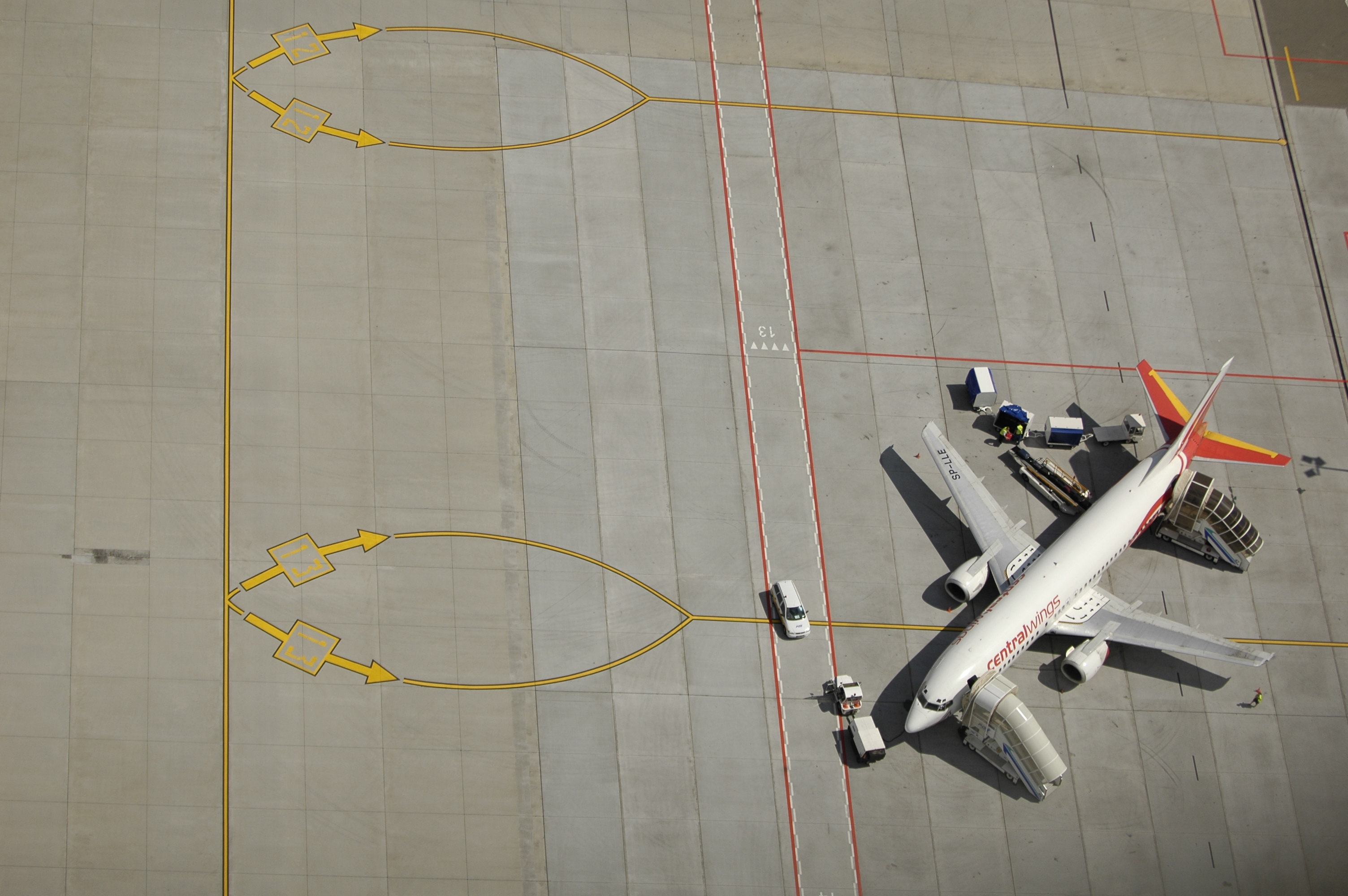 Extension of apron at the Poznan-Lawica Airport | www.skanska.pl