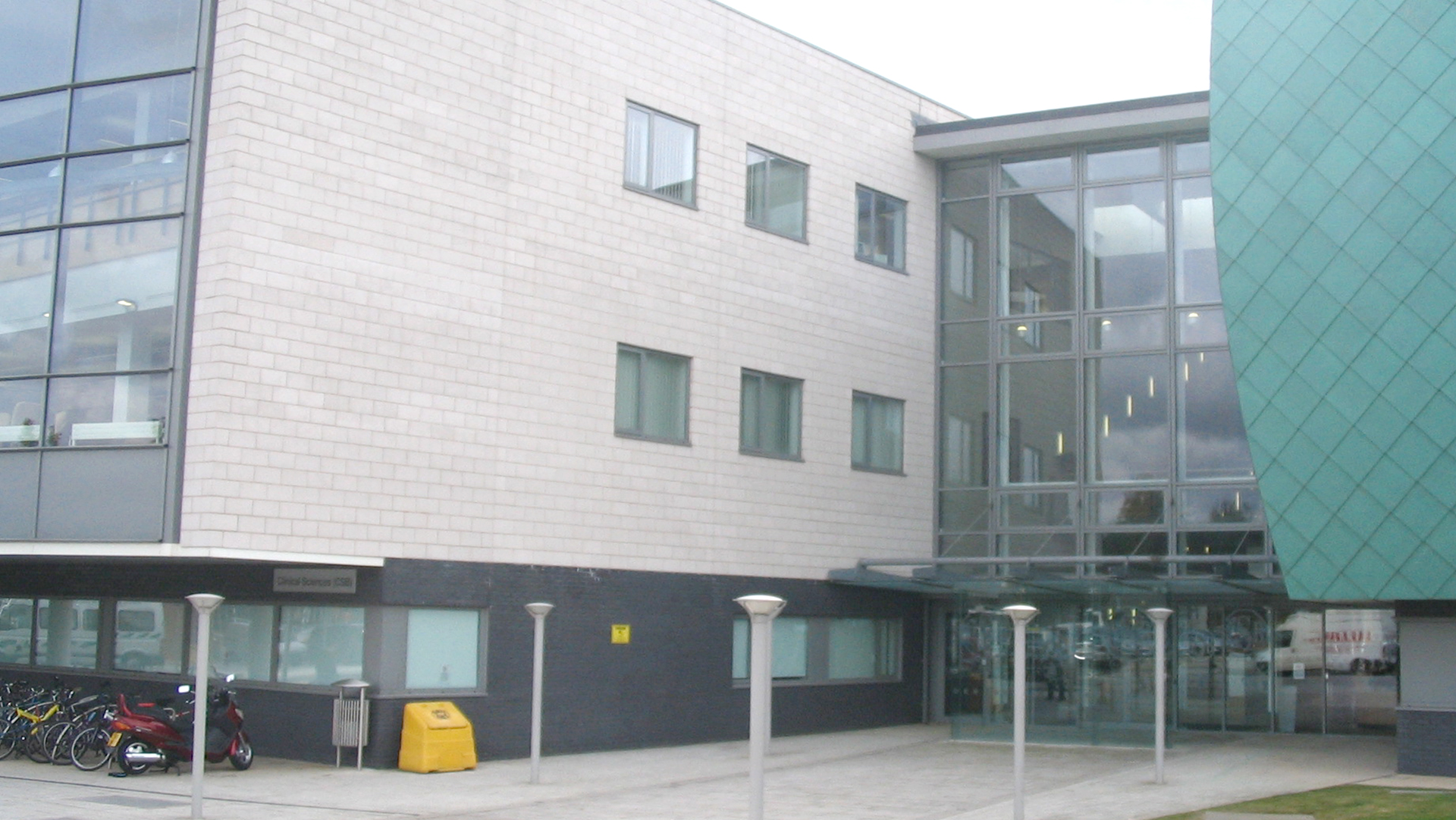 Downloads: University Hospital Coventry & Warwickshire | www.skanska.pl
